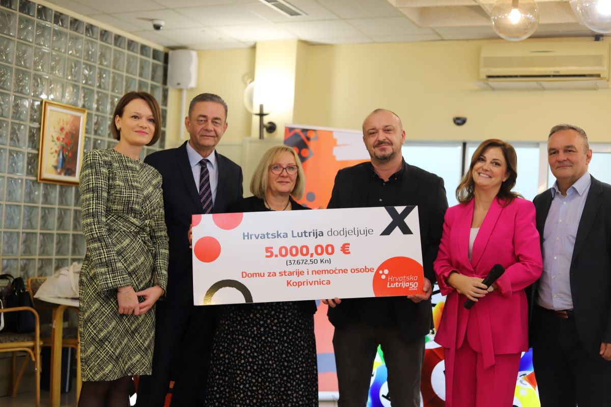 FOTO Hrvatska Lutrija dodijelila 5000 eura Domu za starije i nemoćne ...