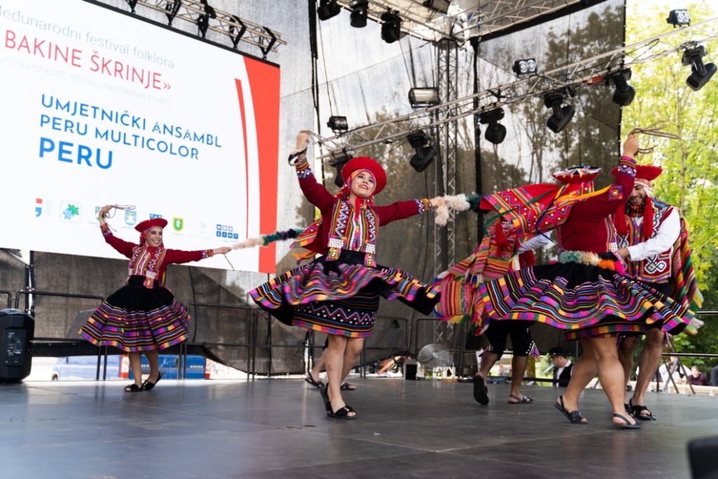 Pred nama su 18. Međunarodni festival folklora Iz bakine škrinje i Dani kulturne baštine ...